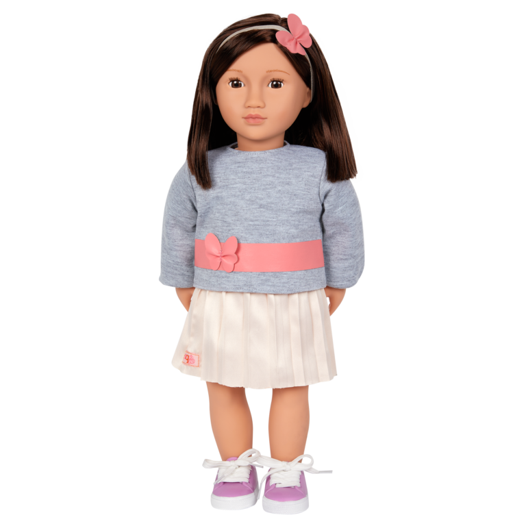 Amora | 18" Doll Sweetheart Fashion Gift Box | Our Generation